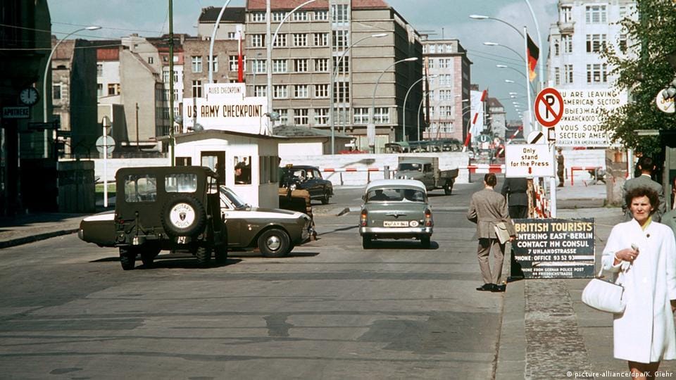 Checkpoint Charlie - Genspark